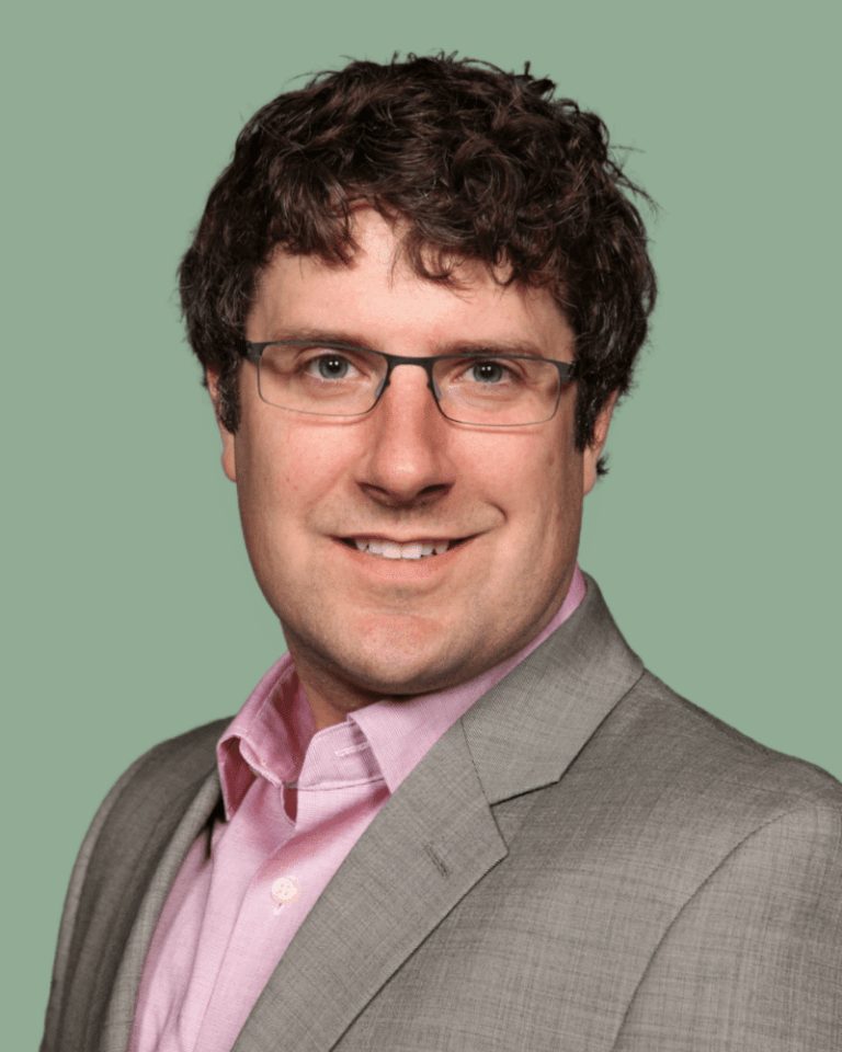 Award winner discovers new clues in skin cancer