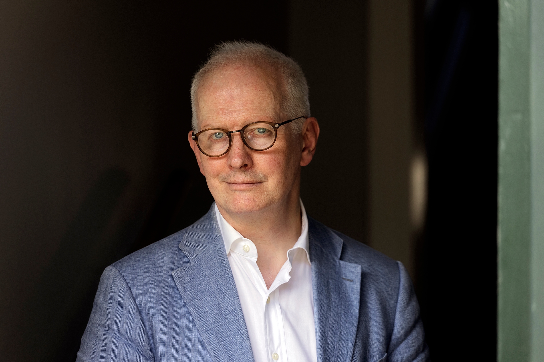 Professor Gregor Jemec receives the LEO Foundation Anniversary Prize